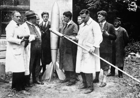 Between the lines: Christmas special – Physics World