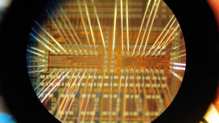Manufacturing silicon qubits at scale – Physics World
