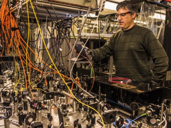 Quantum computing from the ground up – Physics World