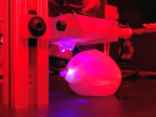 Light activation offers non-invasive removal of medical implants ...