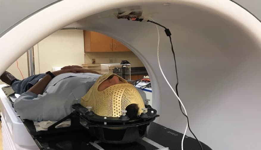 Millimetre waves monitor patient motion during radiotherapy – Physics World