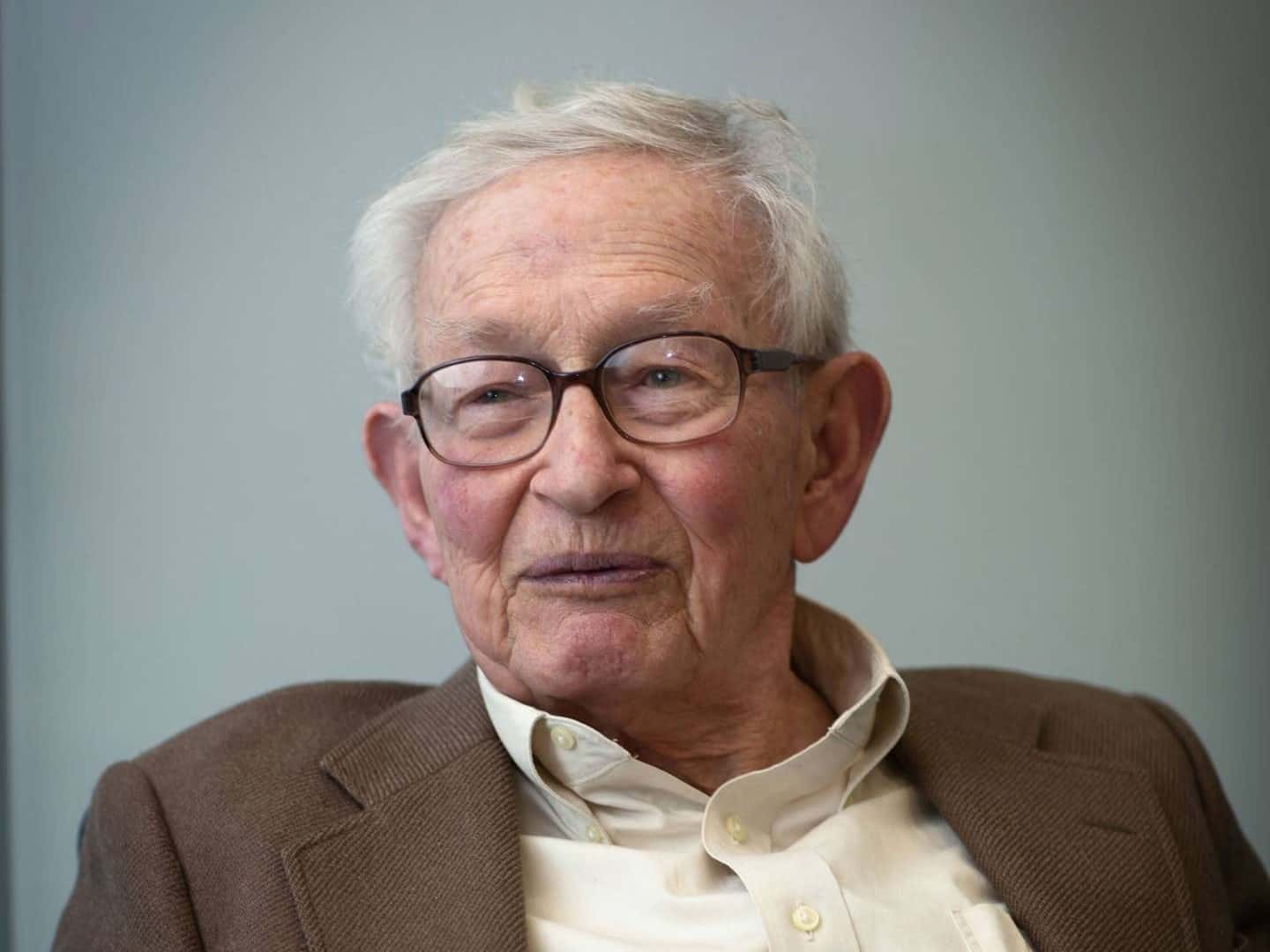 Remembering Philip Anderson, meeting an extragalactic astronomer who ...