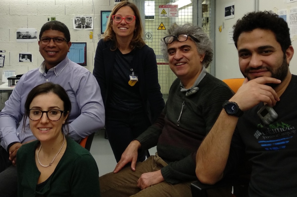 Ultrafast detectors line up for proton beam energy measurements ...