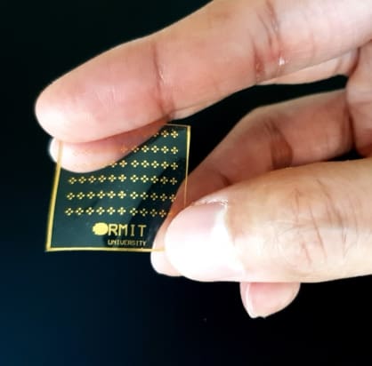Electronic skin displays human-like reactions to pressure, temperature ...