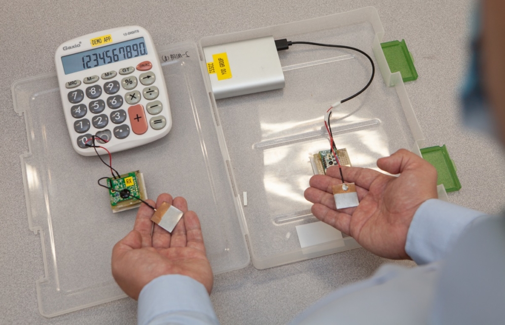Body-coupled energy harvesting can power multiple wearable devices ...