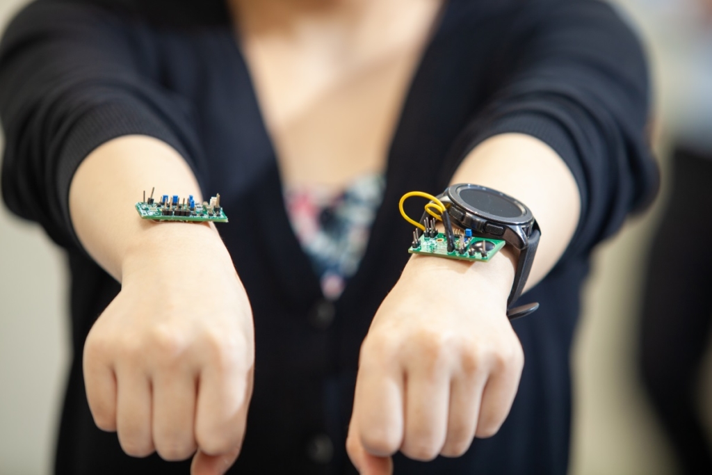 Wearable patch could predict risk of stroke and heart attacks – Physics ...