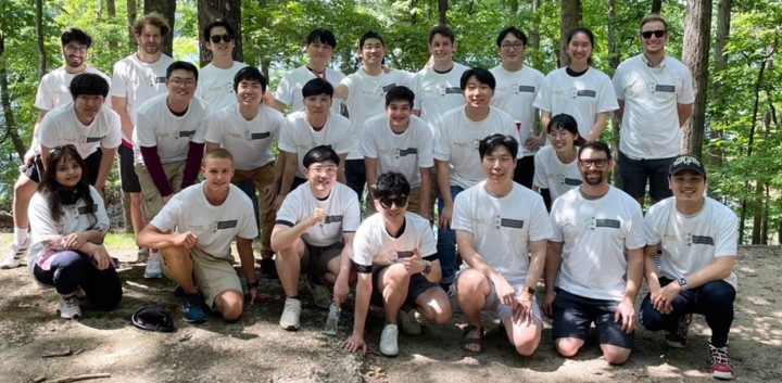 Brain–machine interface turns thoughts into actions – Physics World