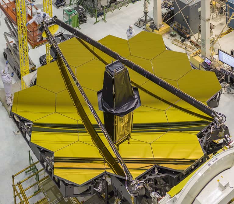 The ten-billion-dollar gamble: How the JWST shields itself from the Sun ...