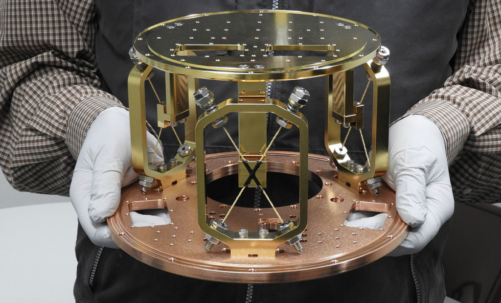 Ultralow-temperature innovation: integrated cryostat systems open up ...