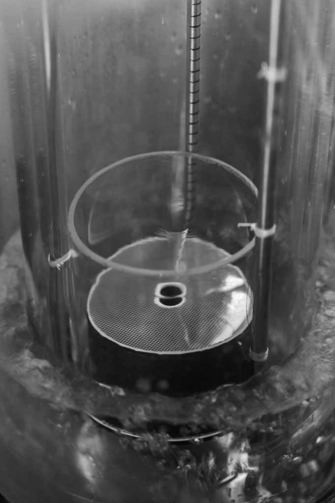 Giant quantum tornado behaves like a black hole in miniature – Physics ...