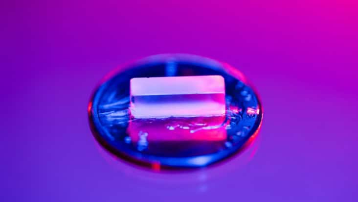 Atomic clock is smallest on the market – Physics World