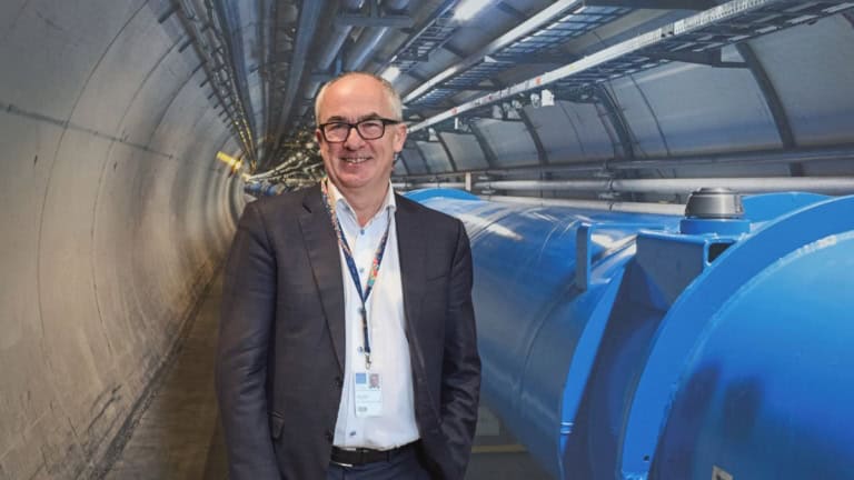 Smaller limit on electron's electric dipole moment puts supersymmetry ...