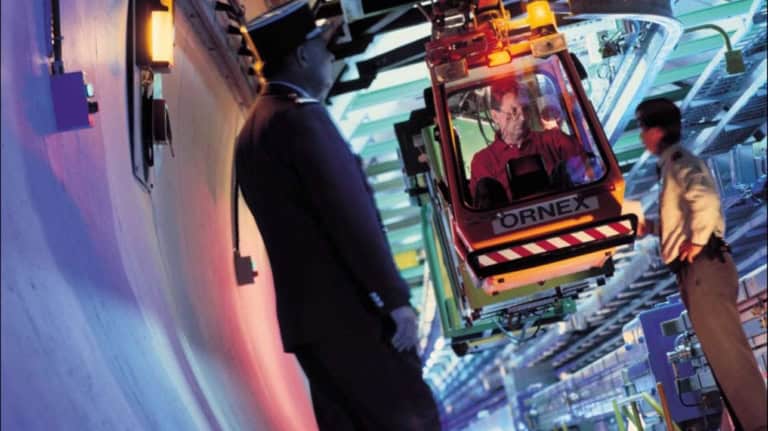 Quantum computing meets particle physics for LHC data analysis – Physics World